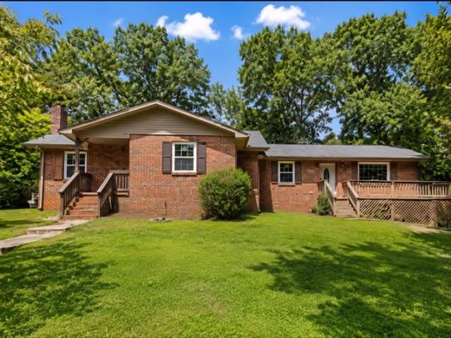 110 Cherry St, Centerville, TN 37033