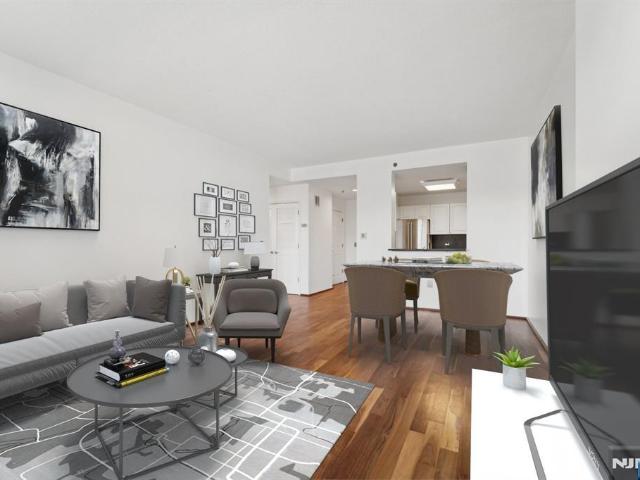 110 City Place