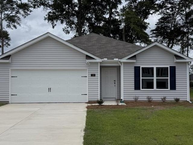 110 Claude St, La Grange, NC 28551