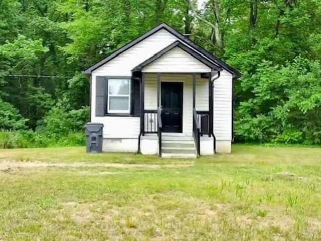 110 Cleveland St, Henderson, NC 27536