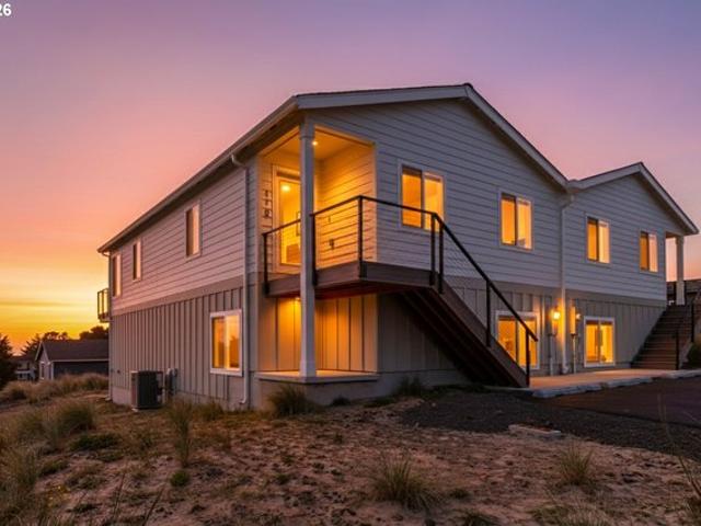110 Crescent St, Oceanside, OR 97134