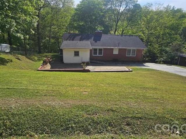 110 Crestwood Dr, Chester, SC 29706