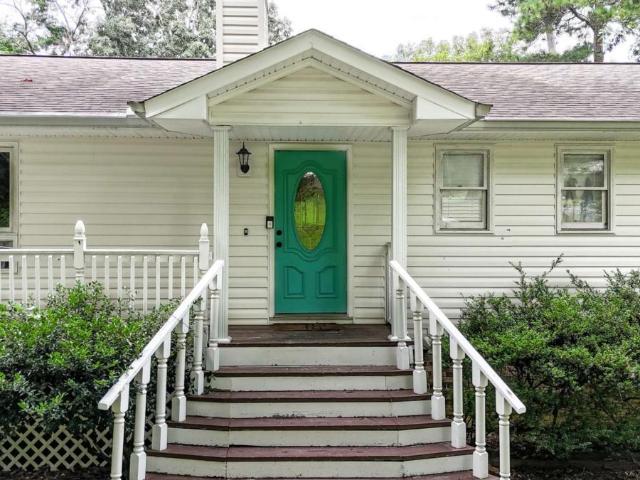 110 Crestmont Drive