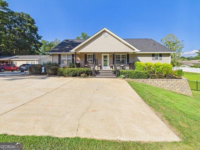 110 Crooked Creek Bay Rd, Eatonton, GA 31024