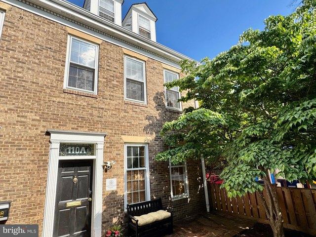 110 A S Columbus St, Alexandria, VA 22314