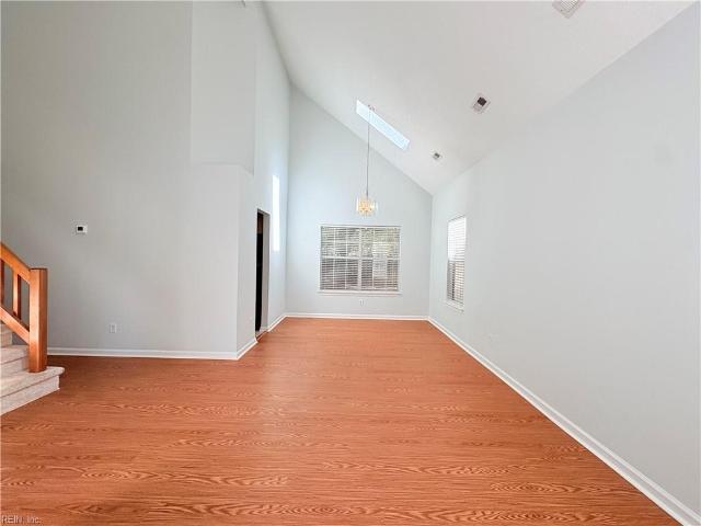 110 Amelia CT