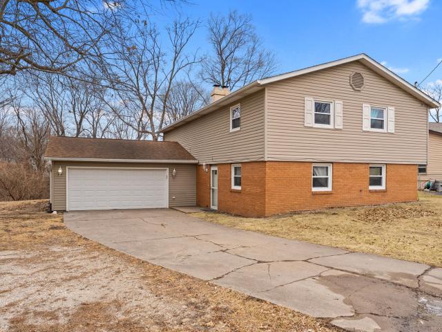 110 Andrea Ct, Cleveland, IL 61241 | MLS #12569 | Compass