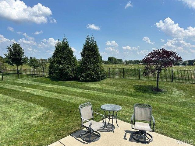 110 Alta Mira Ct, Dardenne Prairie, MO 63368