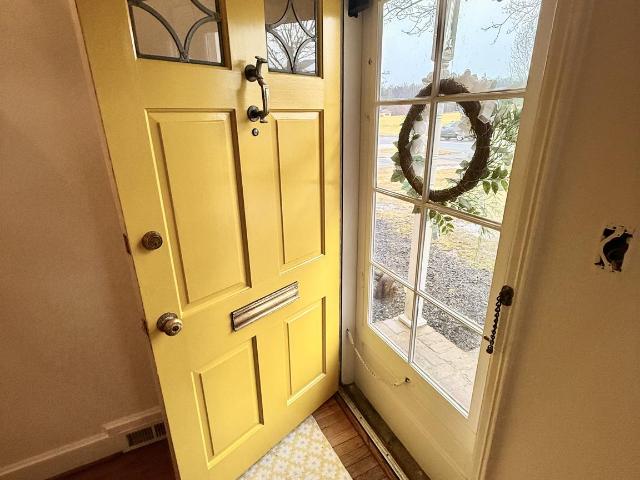 110 Alapocas Dr, Wilmington, DE 19803 | MLS #DENC2100 | Compass