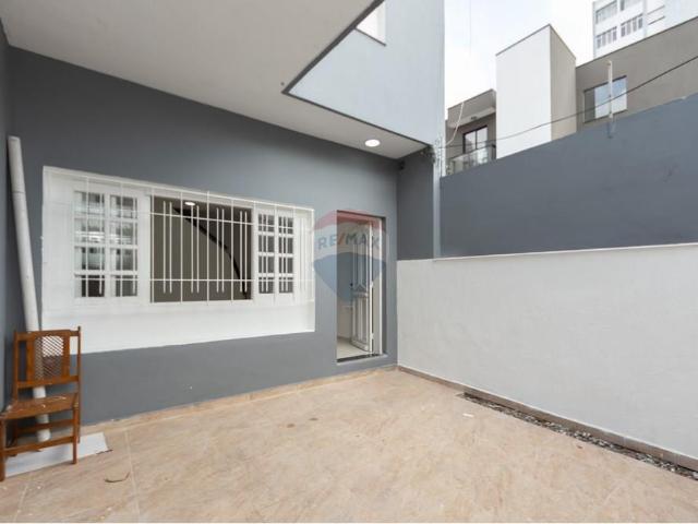 110 Área Útil Casa Alugar, 3 Dormitórios localizado em Rua Andradina, 30 Próximo ao quartel de Santana Santana, São Paulo, São Paulo, 02016050 | Brasil