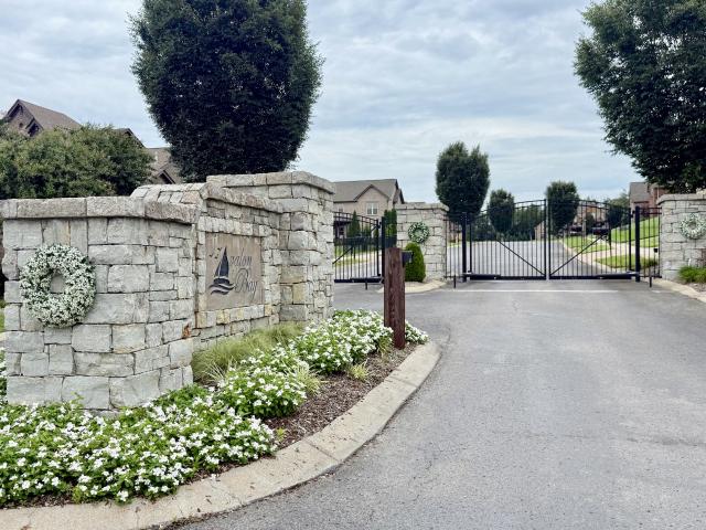 110 Avalon Bay Dr