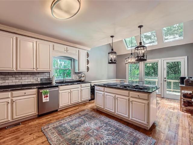 110 Boulder Dr, Roswell, GA 30075 | MLS #7756 | Compass