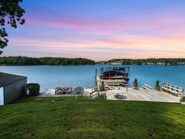 110 Bayview Pt, Hot Springs, AR 71901
