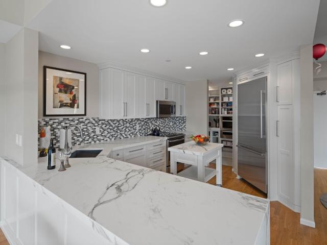 110 Bank Street SE # L2103