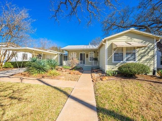 110 Beverly Dr, Fredericksburg, TX 78624
