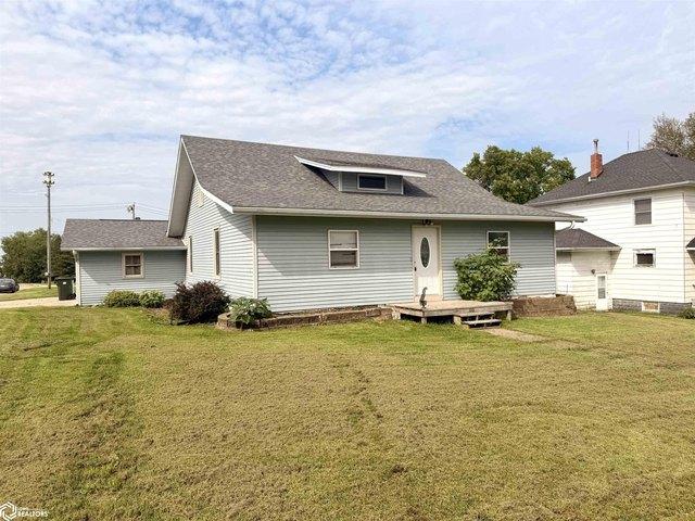 110 Bellevue St, Brooklyn, IA 52211