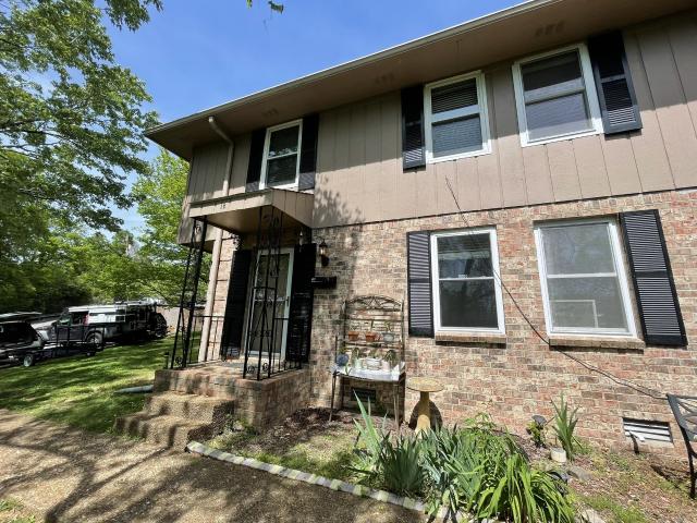110 Bellevue Rd # 16