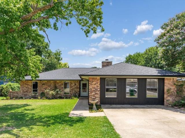 110 Bryn Mawr Ln, Waxahachie, TX 75165