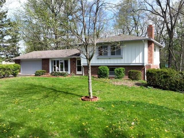 110 Brittany Ln, Monticello, IN 47960