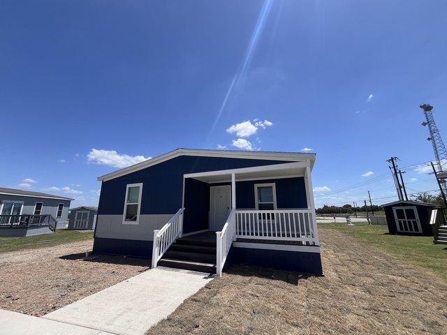 110 Broken Spoke Dr, Kyle, TX 78640