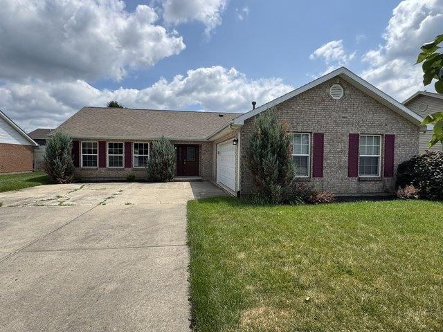 110 Brooke Woode Dr, Brookville, OH 45309