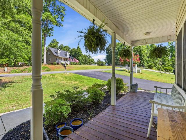110 Brookside Circle