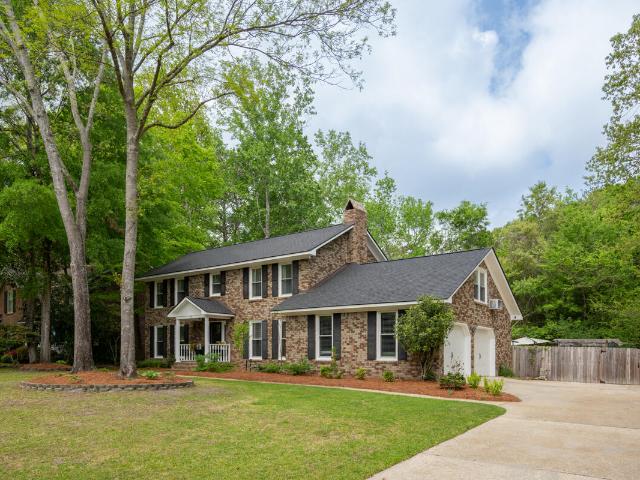 110 Buckingham Ave, Summerville, SC 29485 | MLS #26010 | Compass