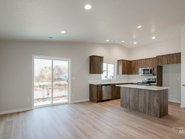 110 Golinda Ave