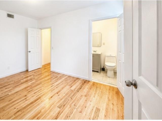 110 Goodwin Ave # 2