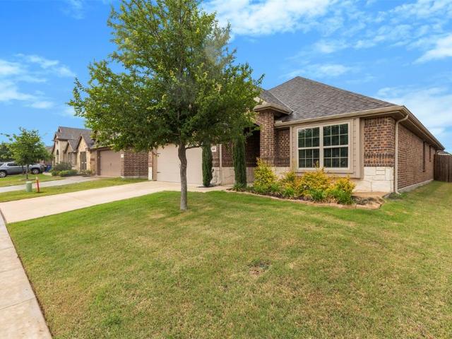 110 Garden Grove Dr, Waxahachie, TX 75165 | MLS #21253 | Compass