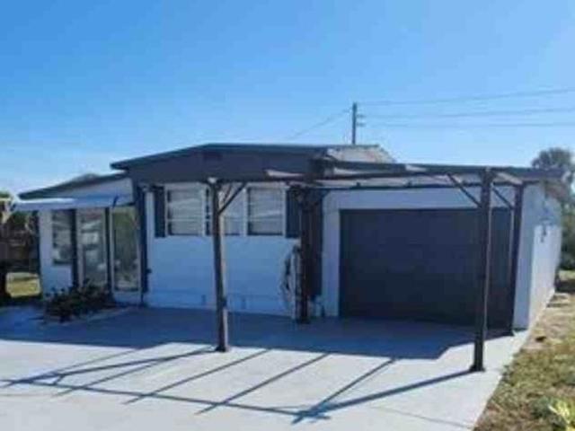 110 Gaslight Ave, North Fort Myers, FL 33917