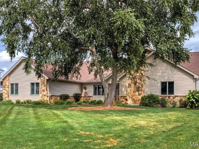 110 Glendalough Ln, Weldon Spring, MO 63304 | MLS #26021 | Compass