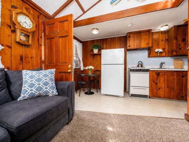 110 Glendon Road Unit 1