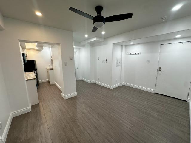 110 Gloucester Street28, Studio, 1 full bath