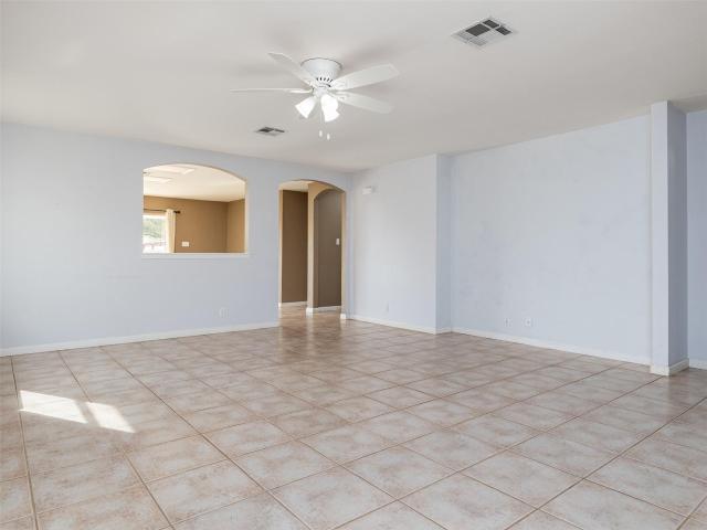 110 Grant Ct
