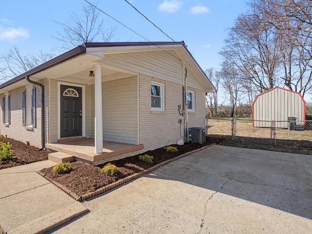 110 Green Meadow Dr