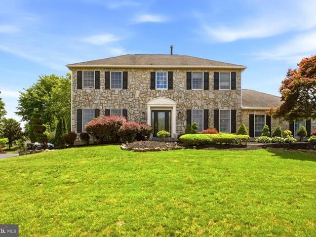 110 Gwynmont Dr, North Wales, PA 19454