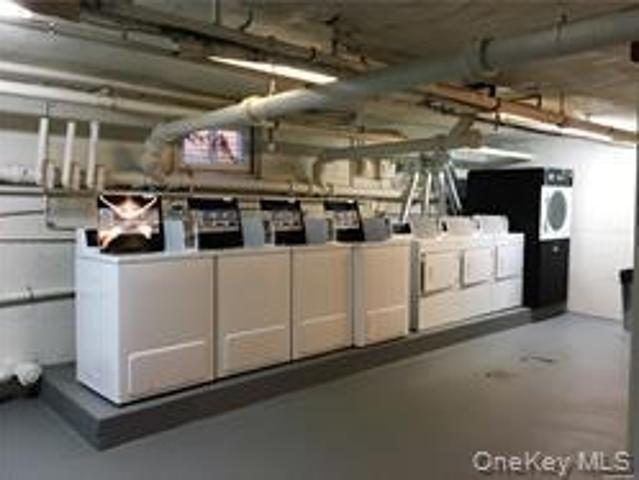 110 Division Avenue 2 E