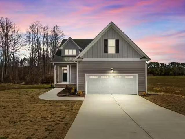 110 DIAMOND CREEK DR, ZEBULON, NC 27597 Single Family Residenc.