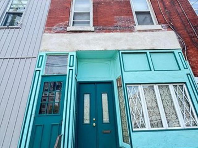 110 Diamond St, Philadelphia, PA 19122