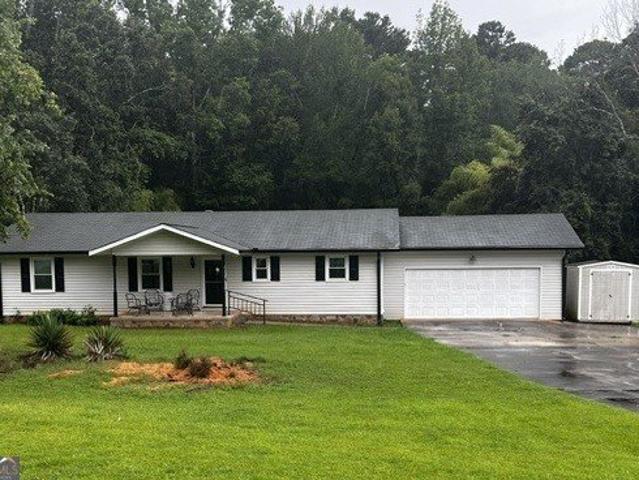 110 Drennan Dr, Fayetteville, GA 30215