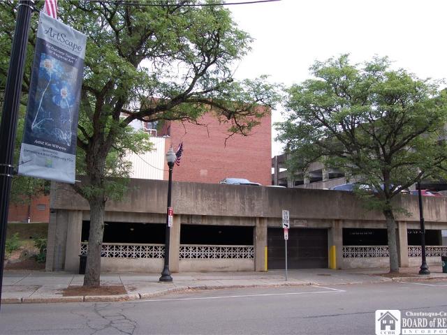 110 E 4th Street