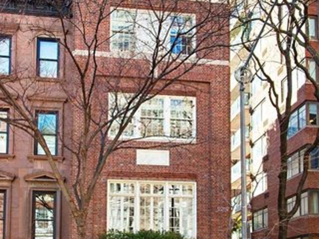 110 E 70th St, New York, NY 10021