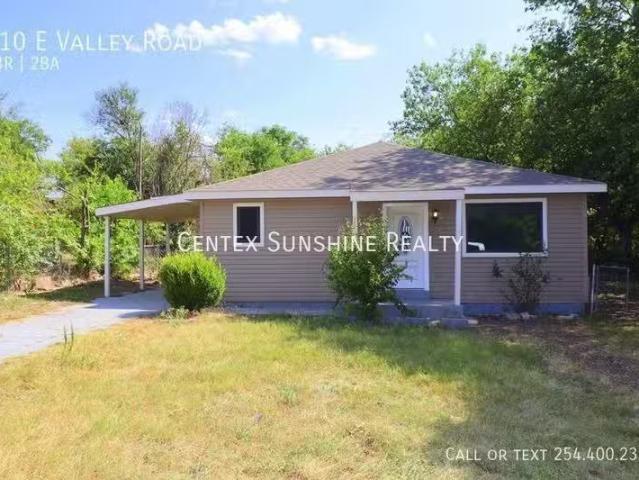 110 E Valley 3br 2ba 110 E Valley Rd