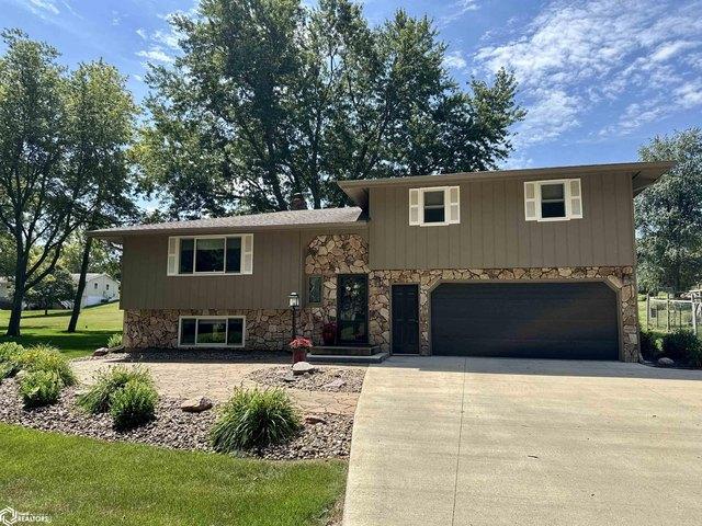 110 E Division St N, Audubon, IA 50025
