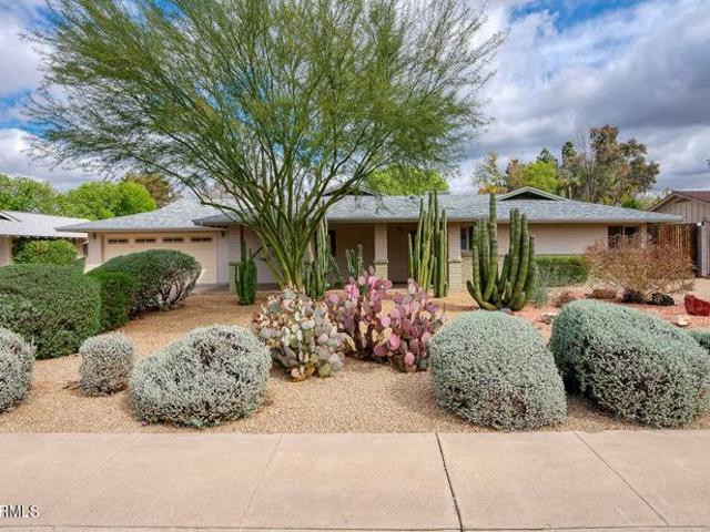 110 E Harmont Dr, Phoenix, AZ 85020