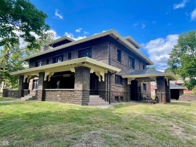 110 E Harrison St, Martinsville, IN 46151 | MLS #22034 | Compass