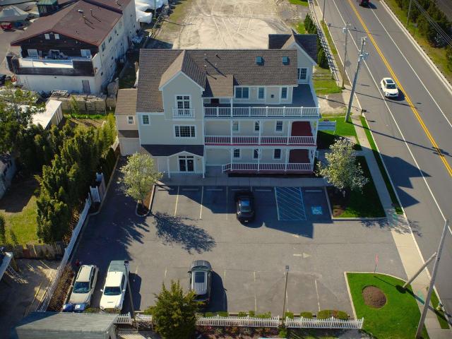 110 E Maryland Ave