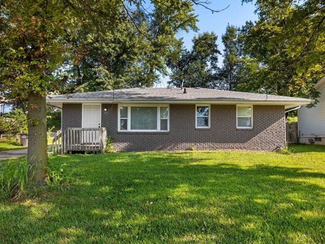110 E Philip St, Des Moines, IA 50315