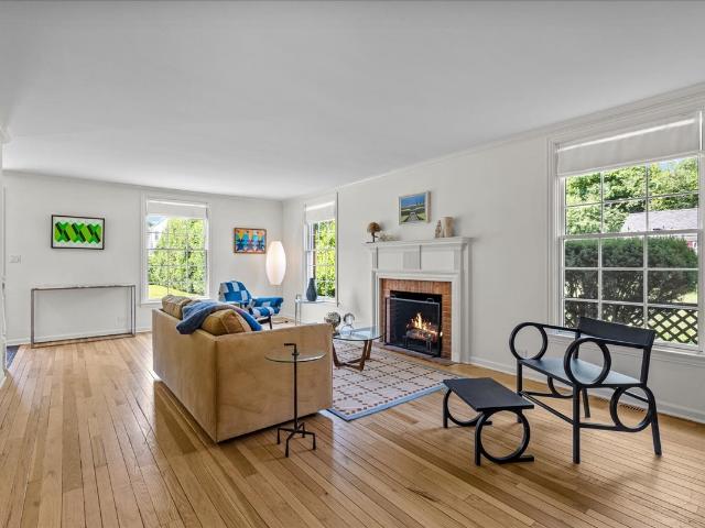 110 E Sheridan Road